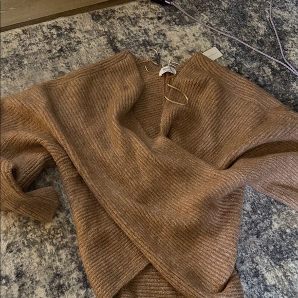 theblueivy | Sweaters | Elegant Offtheshoulder Tan Sweater | Poshmark